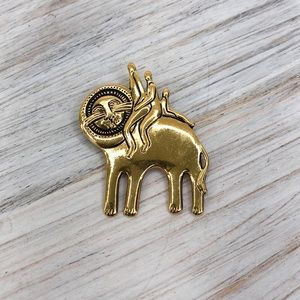 Laurel Burch - Poshmark